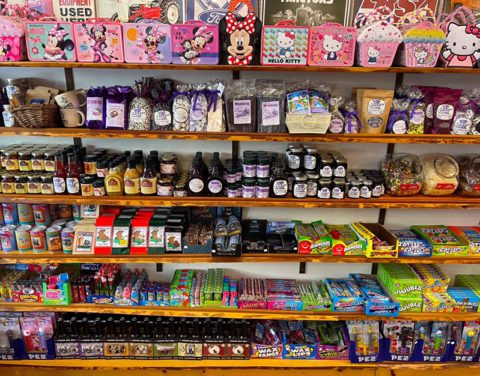 Salt Water Taffy & Novelty Candies in Jackson, WY | Yippy I-0 Candy Co